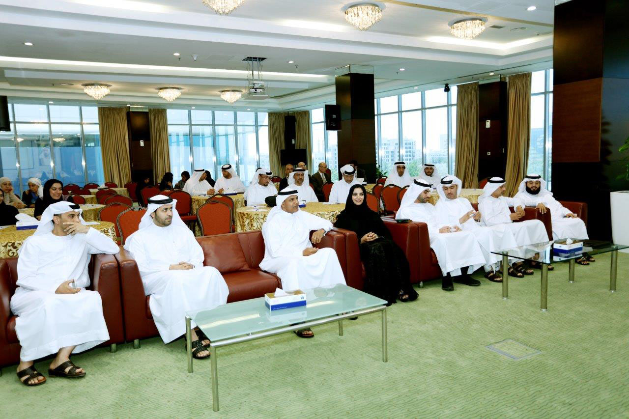 Smart Dubai Office presents Dubai Customs with Smart Solutions to help ...